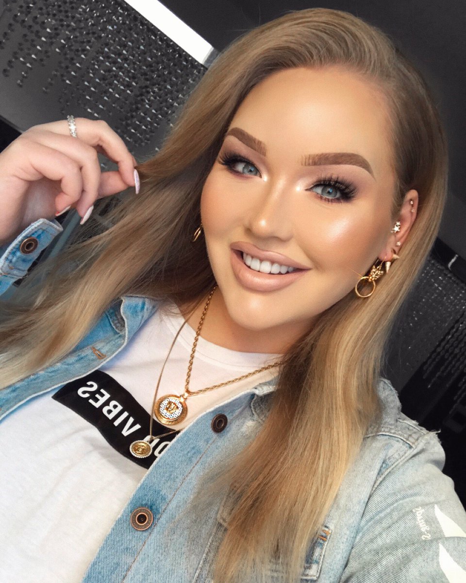 Nikkie Tutorials Teeth: A Masterclass in High-Definition Cosmetic ...