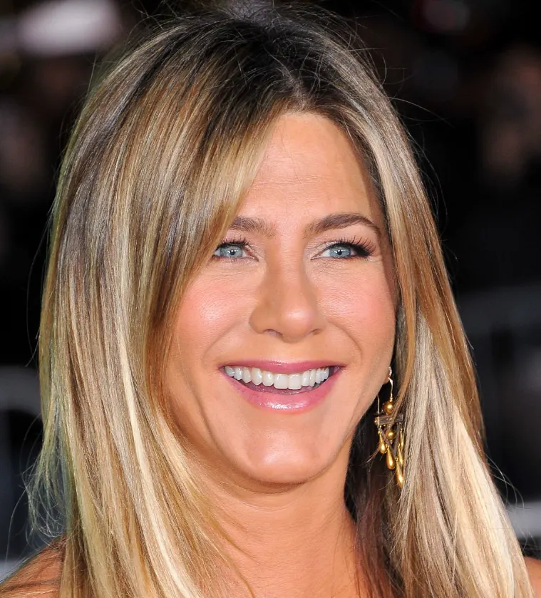 Jennifer Aniston Dents : Le Secret de son Sourire Avant/Après